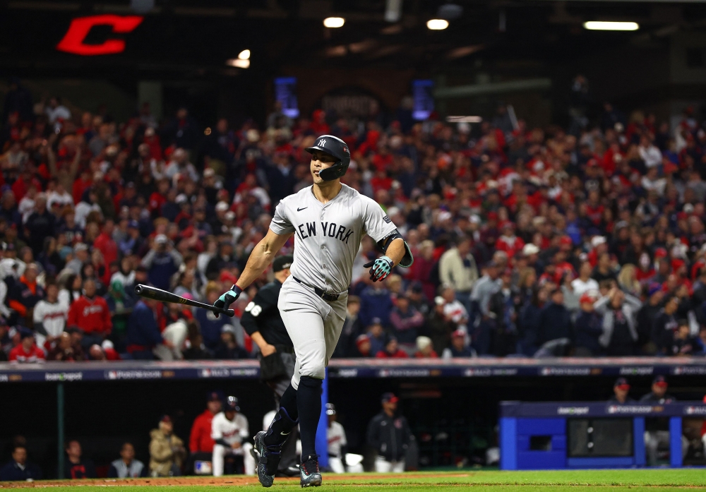 WS 진출에 한 걸음 더! 양키스, ALCS 4차전서 클리블랜드 8-6 제압...시리즈 전적 3승1패 - 나무뉴스