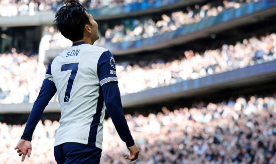 '부상' 손흥민, 팰리스전 명단 제외 확정…17세 미키 무어 대타 출전 [EPL 라인업] - 나무뉴스