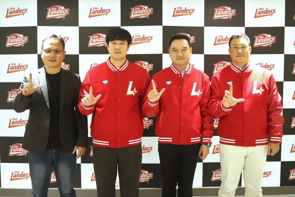 "최정 상징적 선수, 기대치 충족할 것이라고 생각"…옵션 NO 110억 전액 보장, 힘 실어준 SSG (엑스포츠뉴스) - 나무뉴스