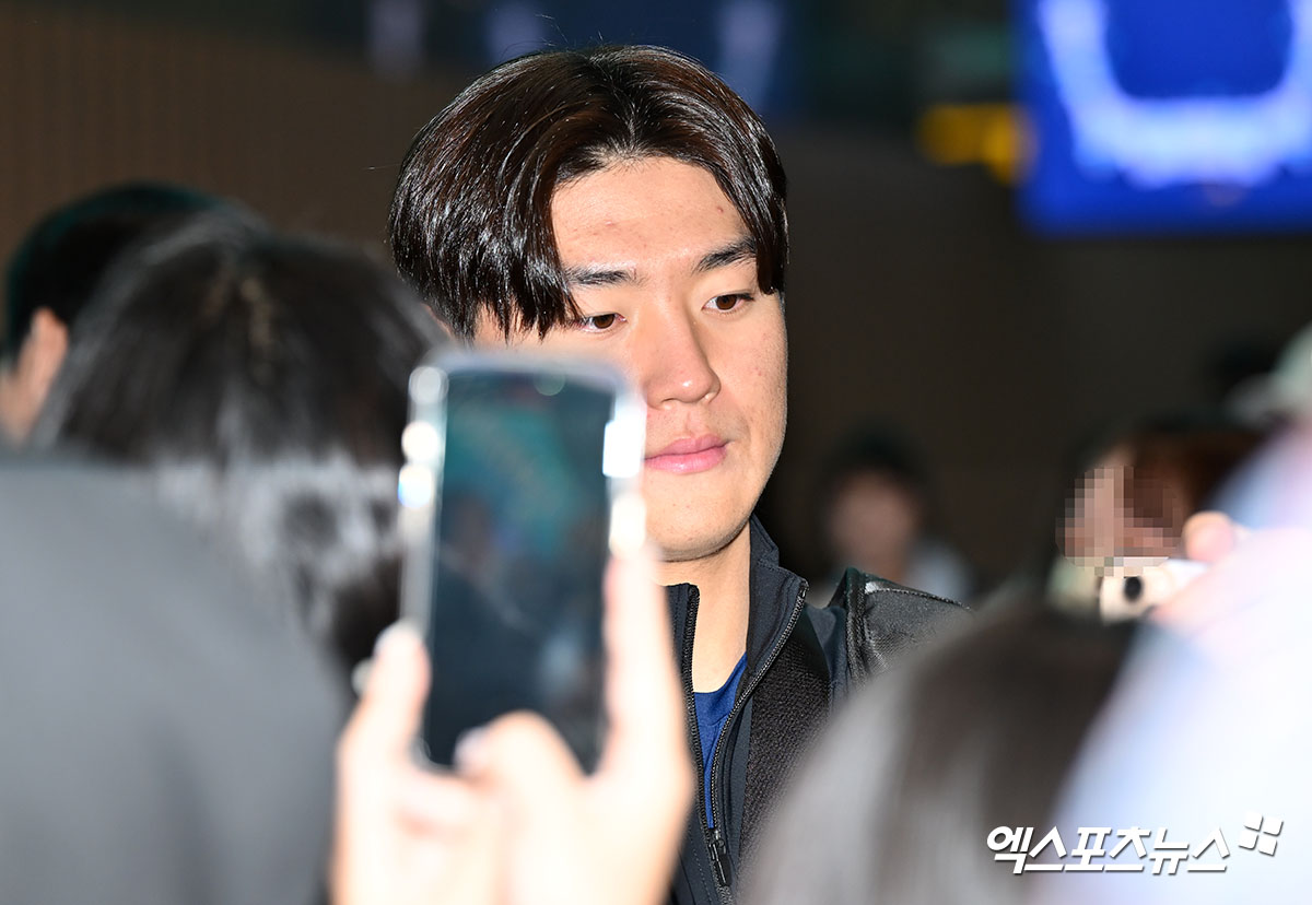 'KBO 최연소 30-30' 김도영 향한 관심 뜨겁다…MLB닷컴 "프리미어12서 모든 투수 두렵게 할 타자" (엑스포츠뉴스) - 나무뉴스