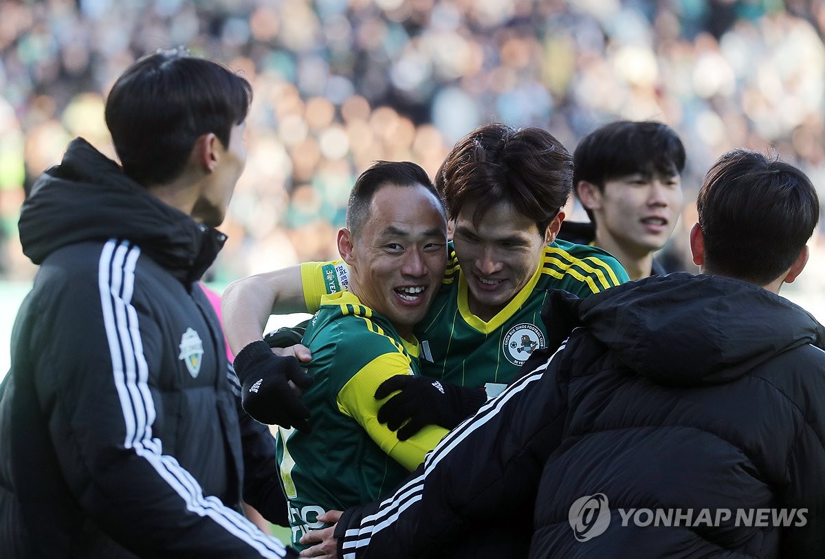 전북B→ACL2→전북A→대표팀→승강PO…문선민이 돌아본 2024년 "정말 힘들었다" [현장인터뷰] - 나무뉴스