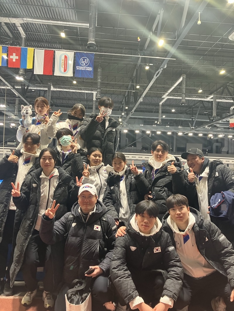 한국, 빙속 주니어 월드컵 2차 대회 '금5·은4'…여자 500m 1~2위 싹쓸이 (엑스포츠뉴스) - 나무뉴스