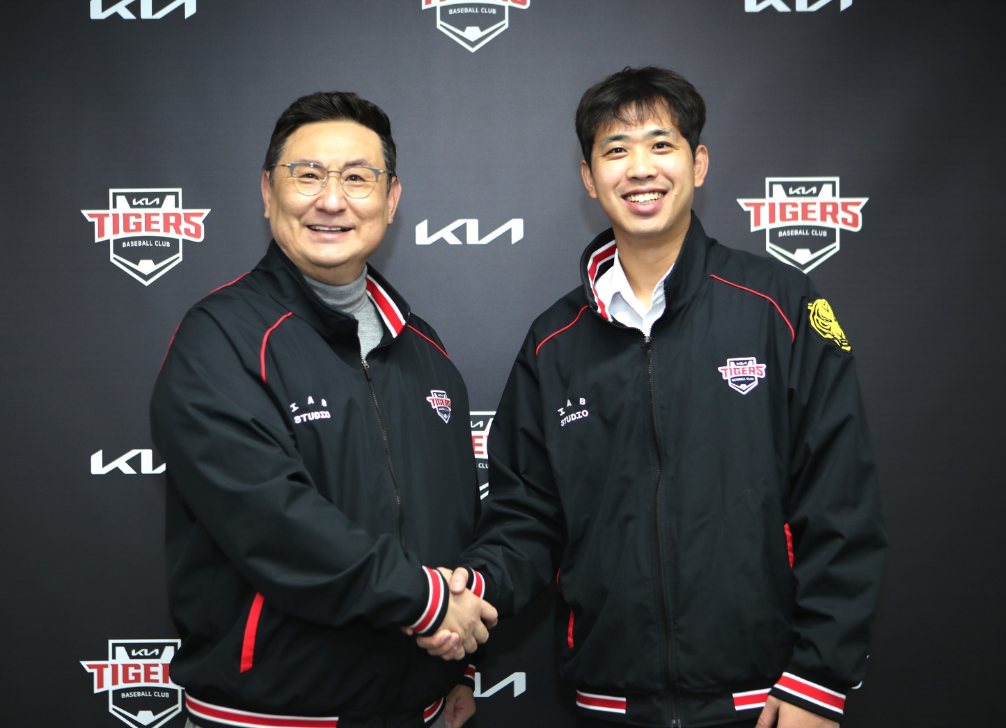 'V13' 야망 불태우는 KIA, 조상우+임기영으로 장현식 떠난 공백 메웠다 (엑스포츠뉴스) - 나무뉴스