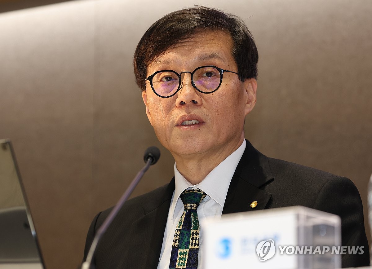 한은 총재, 8월 인하 실기론 또 반박…"금융 안정도 고려"(종합) (연합뉴스) - 나무뉴스