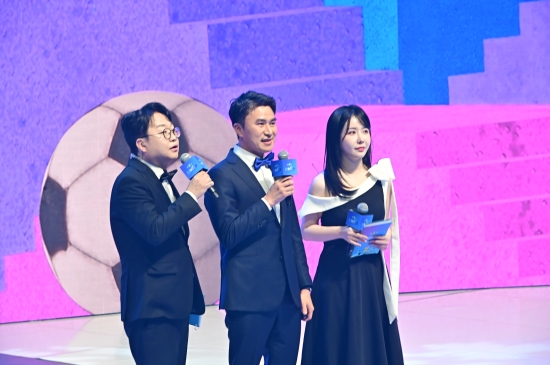 '다니엘' 최영우 CSO "AI 영상 비서→AI 스트리머 준비 중. 많은 기대 부탁" (SOOP 스트리머 대상) [엑’s 현장] (엑스포츠뉴스) - 나무뉴스