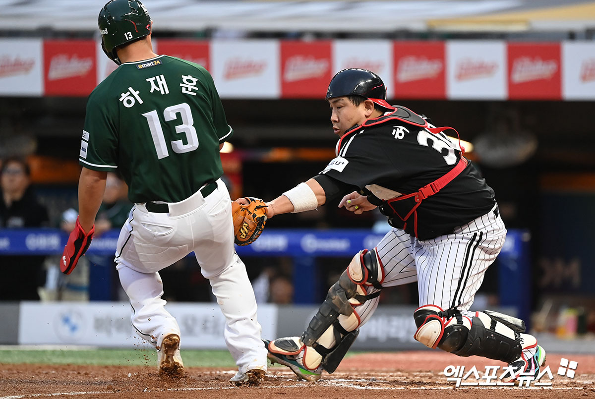 'KS 우승 3회 경험+통산 885G 출전' 허도환, 해설위원 새 출발…"열심히 준비하며 배우겠다" (엑스포츠뉴스) - 나무뉴스