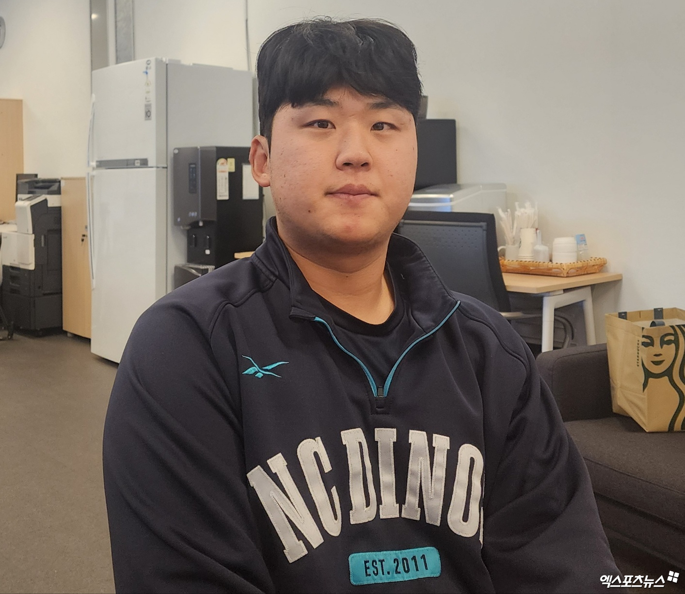 '53→18' 선동열 같은 KBO 레전드 꿈꾼다…리틀 페디가 해줘야 할 2025시즌 NC 선발진 (엑스포츠뉴스) - 나무뉴스