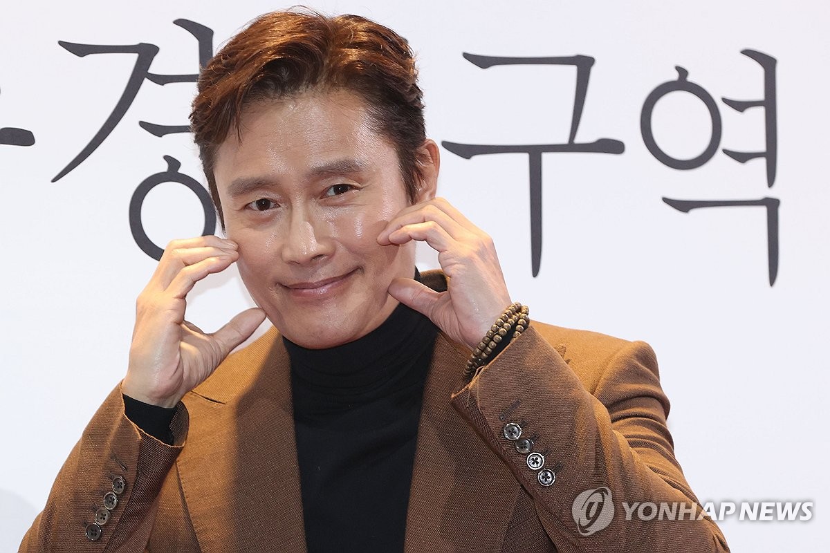 박찬욱 "'JSA' 25년 지나도 감흥…50주년 땐 옛날 얘기됐으면" - 나무뉴스