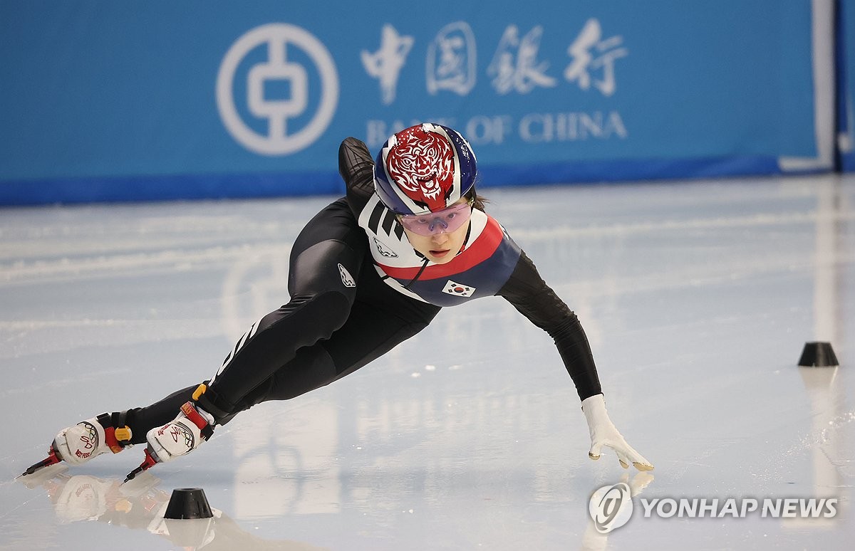 최민정, 예선부터 AG 신기록 세웠다!…한국 남녀 쇼트트랙, 500m 예선도 전원 통과 [하얼빈 현장] (엑스포츠뉴스) - 나무뉴스