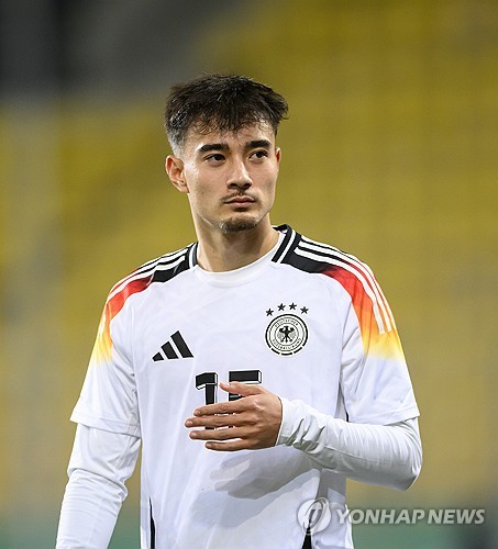 "독일 연령별 국대, 홍명보호서 월드컵 간다!"…혼혈 MF, KFA 주시→독일 유력지도 관심 (엑스포츠뉴스) - 나무뉴스