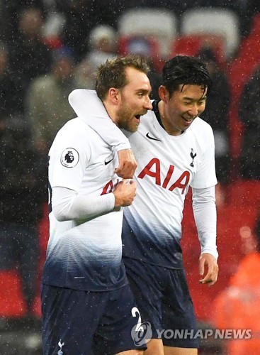 '굿바이 손흥민! 이제 EPL 떠난다'…'심정지 이겨낸' SON 환상 콤비, 맨유와 결별 수순→'HERE WE GO' 확인했다 (엑스포츠뉴스) - 나무뉴스