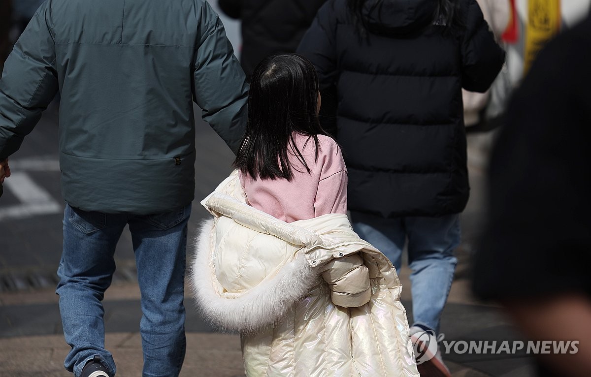 [날씨] 눈·비 물러가고 영상권 회복 따뜻…낮 최고 11도 (연합뉴스) - 나무뉴스