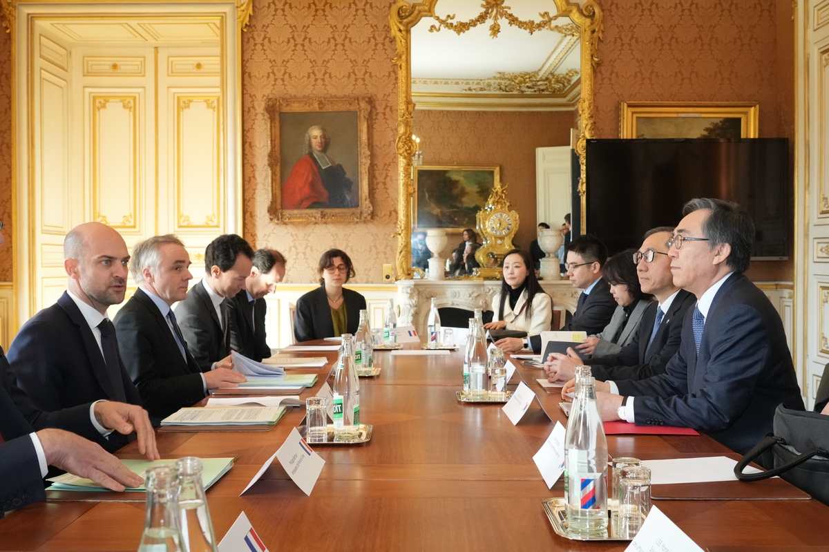 한불 외교장관, 우크라 종전협상·트럼프 출범후 유럽안보 논의 (연합뉴스) - 나무뉴스