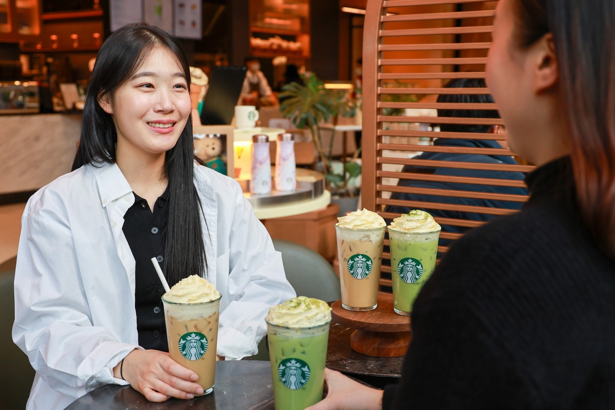 스타벅스, '슈크림 음료' 200만잔 판매…"1초당 3잔씩" (연합뉴스) - 나무뉴스