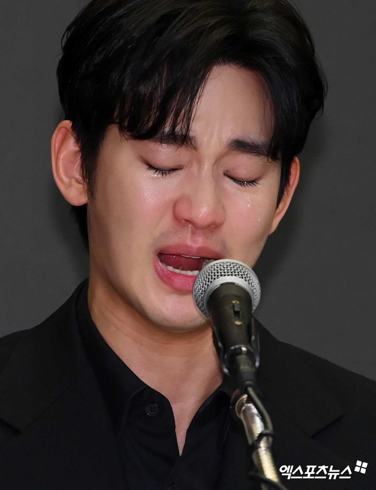 "故김새론 언제부터 만났냐" 질문에도…김수현, 고개 푹 숙이고 퇴장 (엑's 현장)[종합] (엑스포츠뉴스) - 나무뉴스