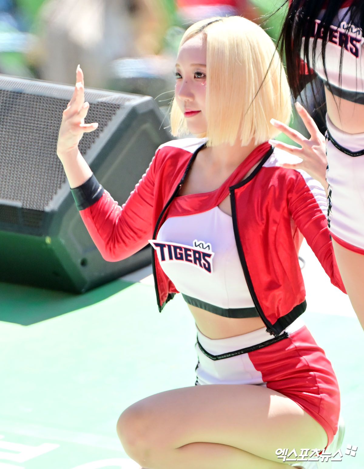 박성은 치어리더 '눈부신 금발'[엑's HD포토] (엑스포츠뉴스) - 나무뉴스