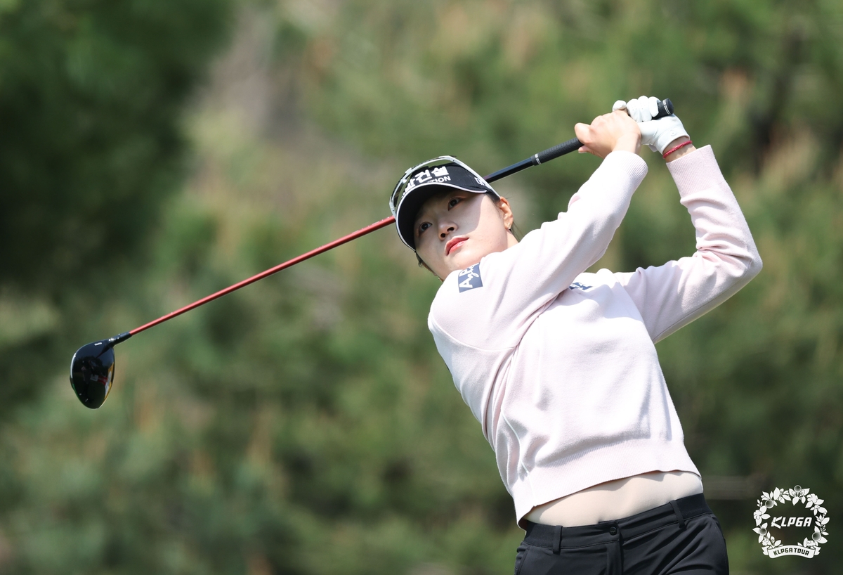 김민선, 강풍 속에서 5언더파…KLPGA 덕신EPC 챔피언십 선두 - 나무뉴스