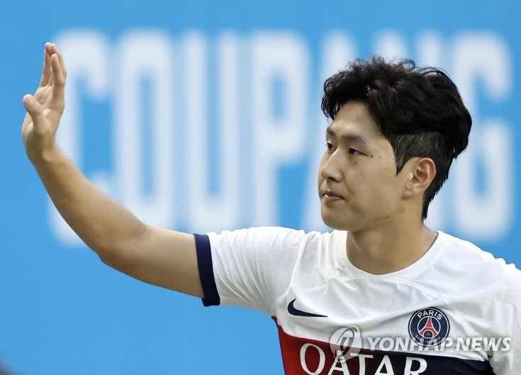 이강인, '태극기·PSG' 싹둑 지웠다→SNS 변경…"이건 이적 맞아" VS "그냥 지운 거다" 의견 갈렸다 - 나무뉴스