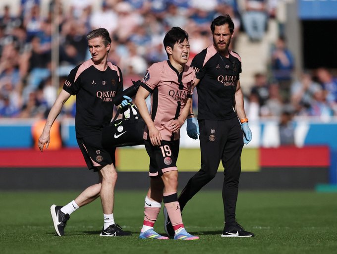 'SNS 소동' 이강인, 부상 복귀→UCL 출전 또 물거품?…PSG 팀 훈련 뒤늦게 참여 (엑스포츠뉴스) - 나무뉴스