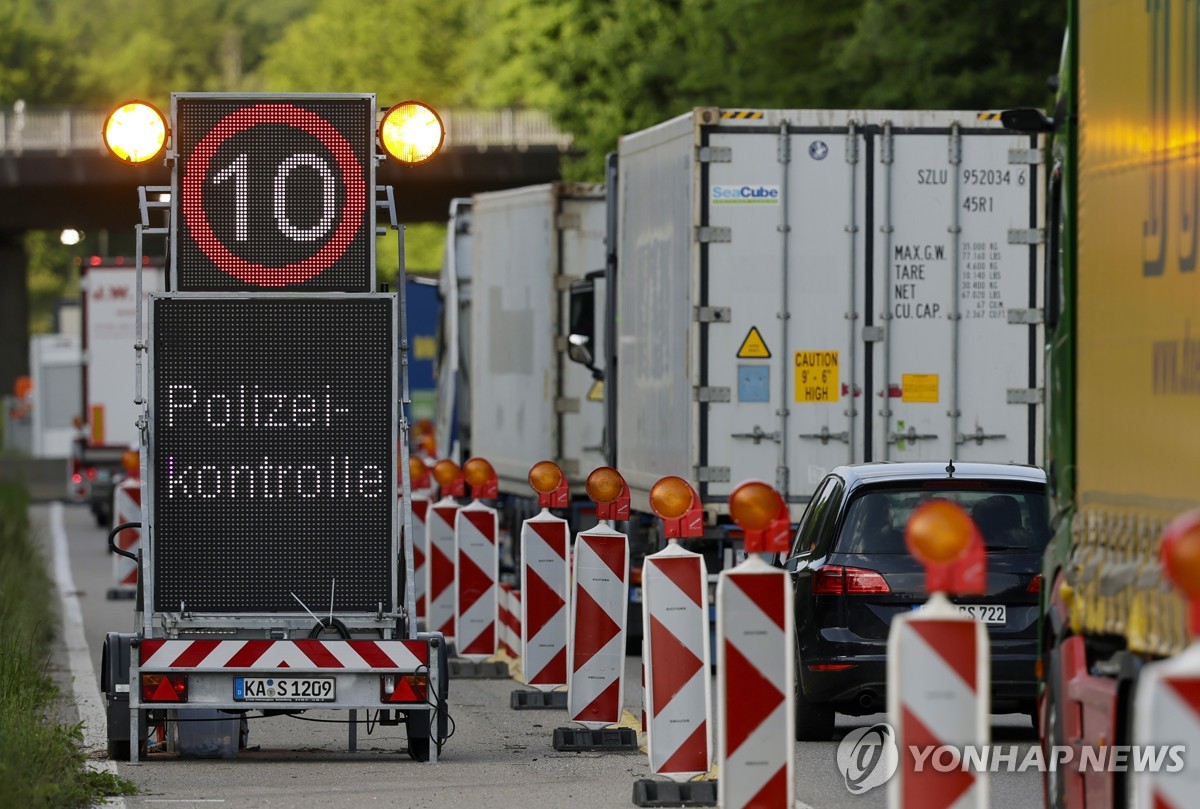 독일 새정부 출범하자마자 "국경서 난민 차단"(종합) (연합뉴스) - 나무뉴스