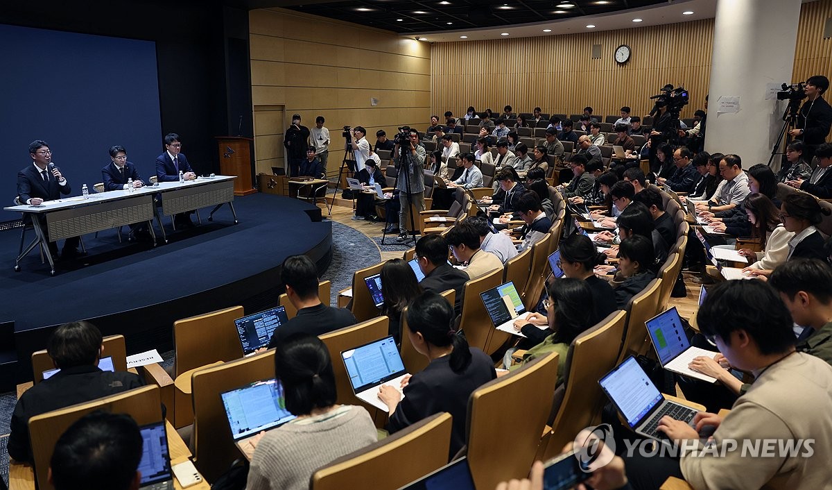 최민희 "SKT '해킹 취약' 이반티 4월초 바꿔…교체과정 점검을" (연합뉴스) - 나무뉴스