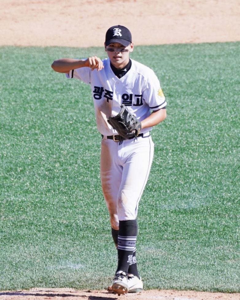 KBO 드래프트 김빠지나? '광주일고 오타니' 김성준 텍사스 계약 임박→'전체 1순위 후보' 박준현·문서준도 ML 러브콜 (엑스포츠뉴스) - 나무뉴스