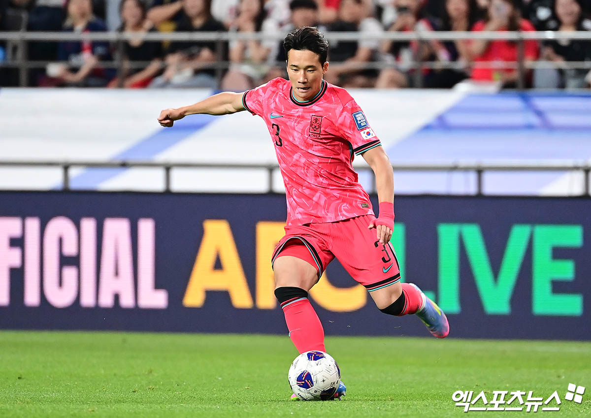 이태석 '힘차게'[포토] (엑스포츠뉴스) - 나무뉴스