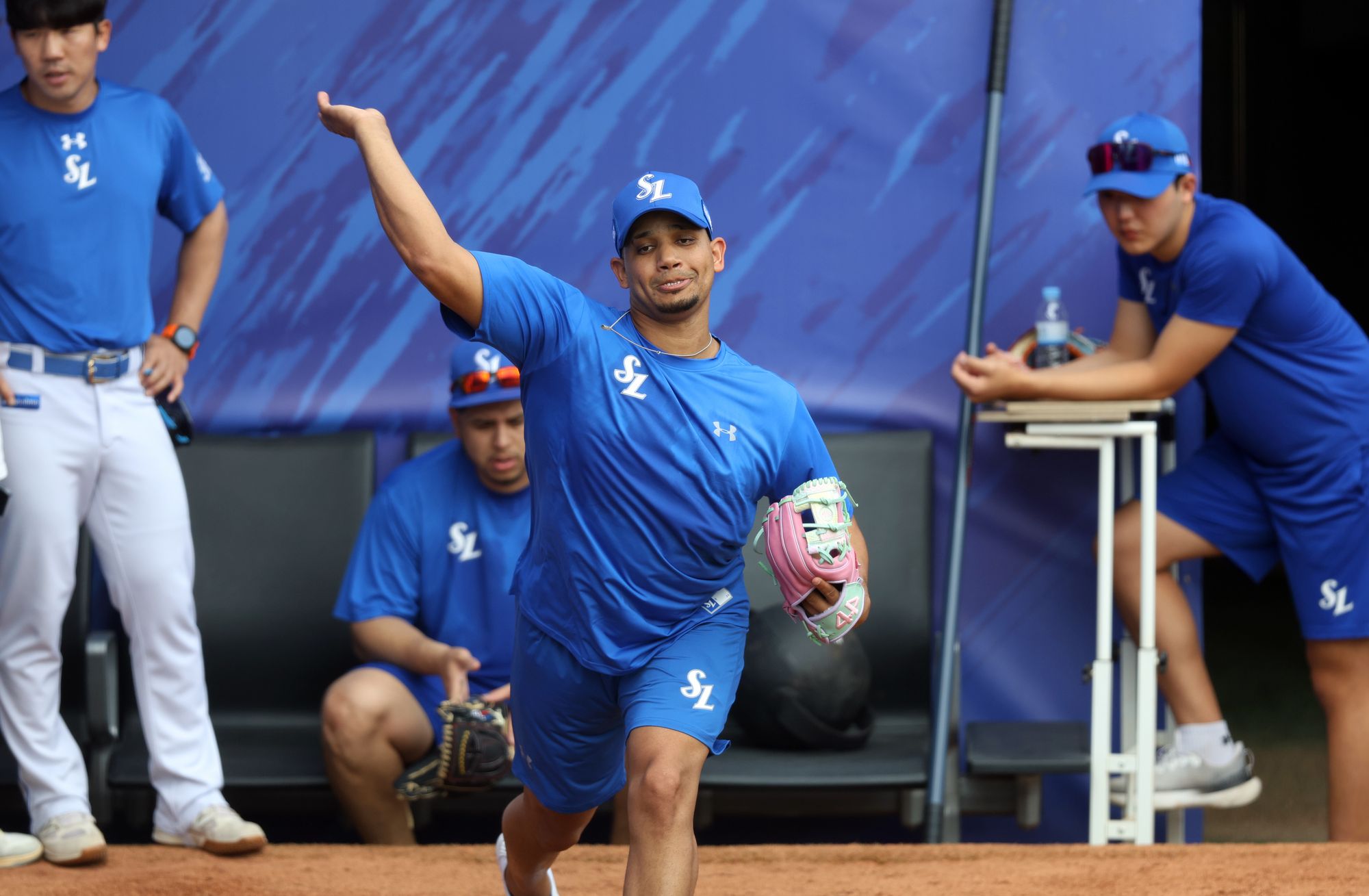 '152km/h' 삼성 새 외인투수, 데뷔전부터 '1위 한화'와 정면 승부…박진만 감독 "26일 등판 확정" [부산 현장] (엑스포츠뉴스) - 나무뉴스