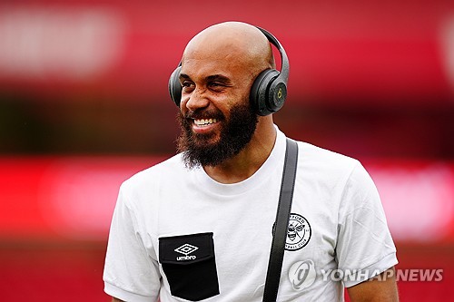 '토트넘 안 가요' EPL 20골 FW, 맨유 입단 위해 UCL 거절…"브렌트퍼드에 OT 원한다고 통보" (엑스포츠뉴스) - 나무뉴스