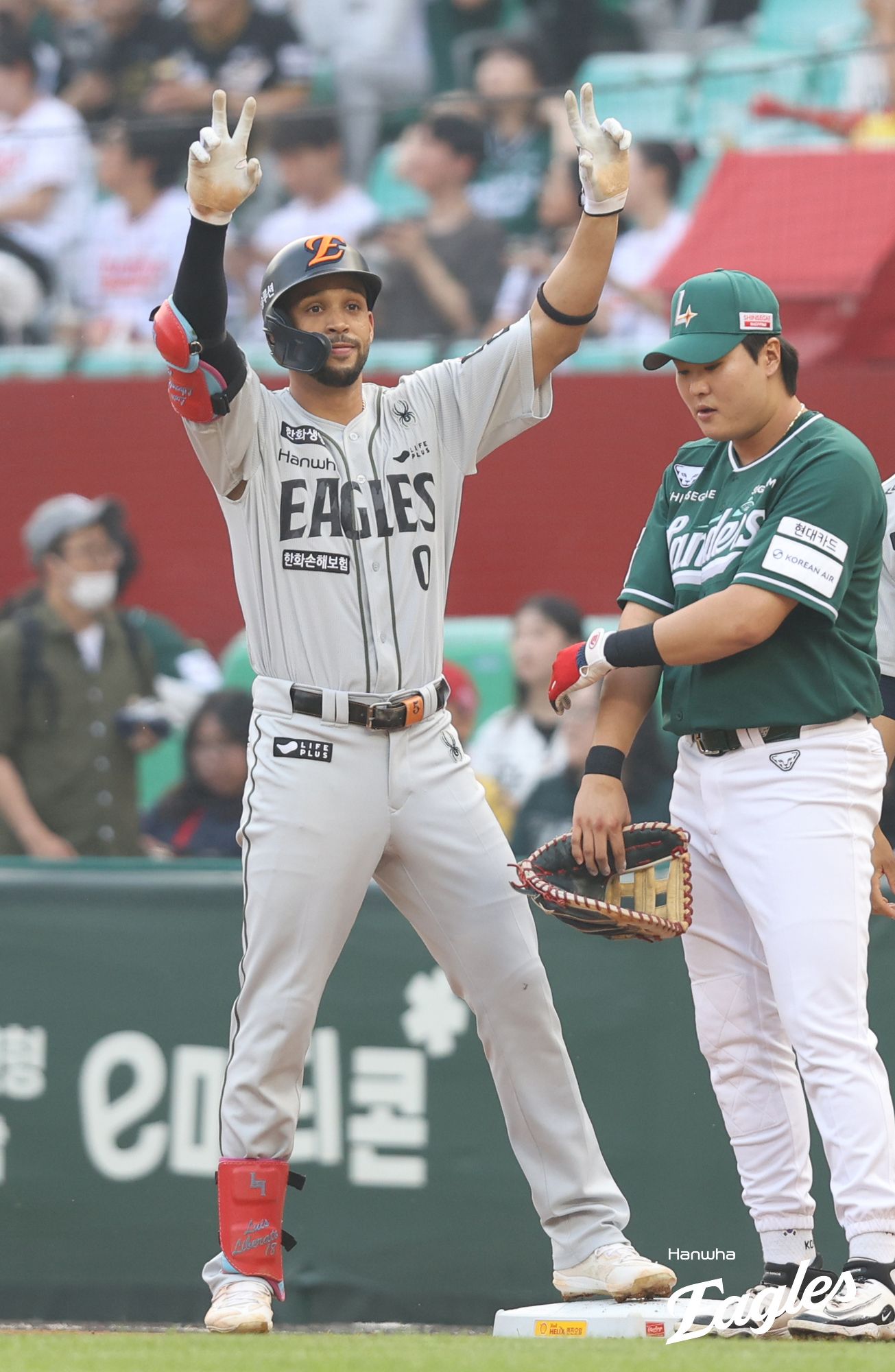 한화에 복덩이 왔구나! 리베라토, 역전 3점포 폭발!…'ERA 1위' 앤더슨 강속구 시원하게 넘겼다 'KBO리그 첫 홈런' [인천 라이브] (엑스포츠뉴스) - 나무뉴스