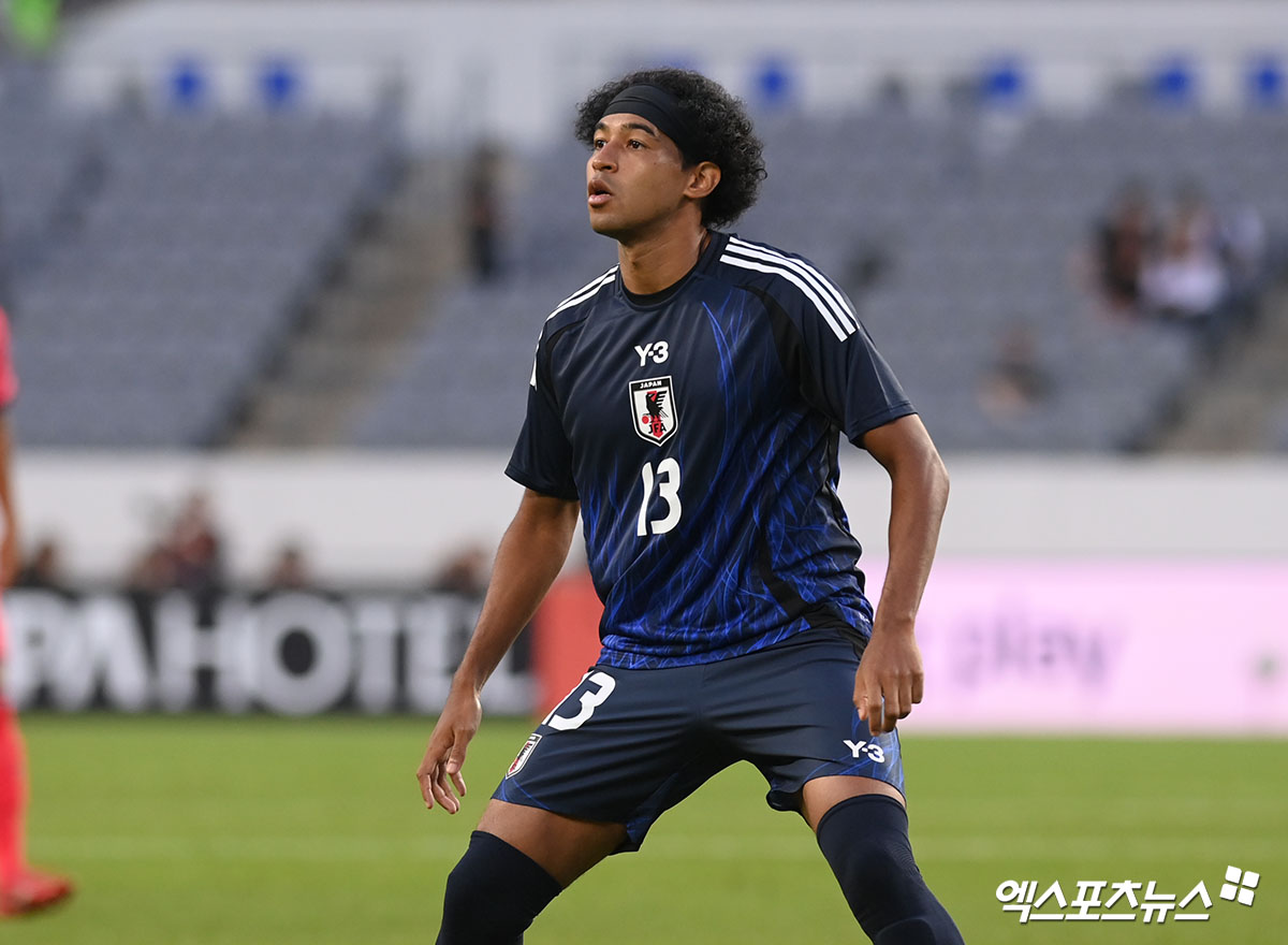 '고마워요, 한국!'…韓 맞대결 결승포+동아시안컵 MVP '30세 새내기' 대박 쳤다→"9월 A매치도 데려가야" (엑스포츠뉴스) - 나무뉴스