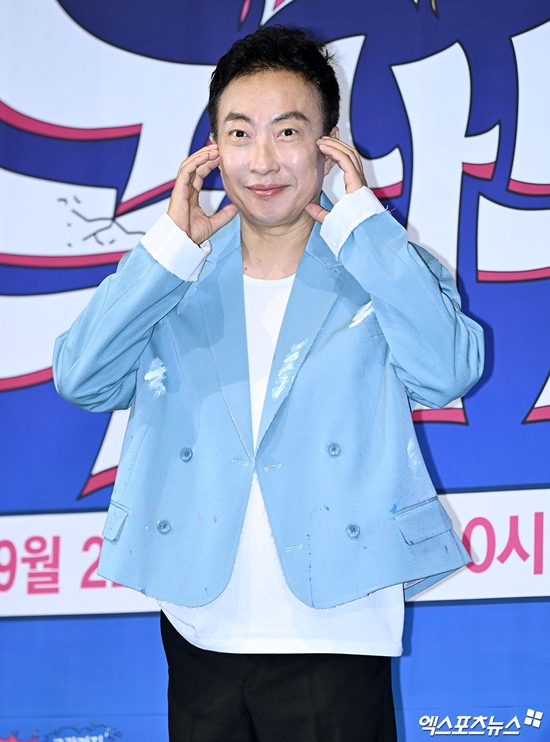 박명수, '10년 동안' 라디오 한 KBS 저격?…"법카 13만원 쪼잔해" (라디오쇼) (엑스포츠뉴스) - 나무뉴스