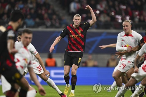 지우지 못한 KDB 공백...형 없는 홀란은 '바보' (엑스포츠뉴스) - 나무뉴스