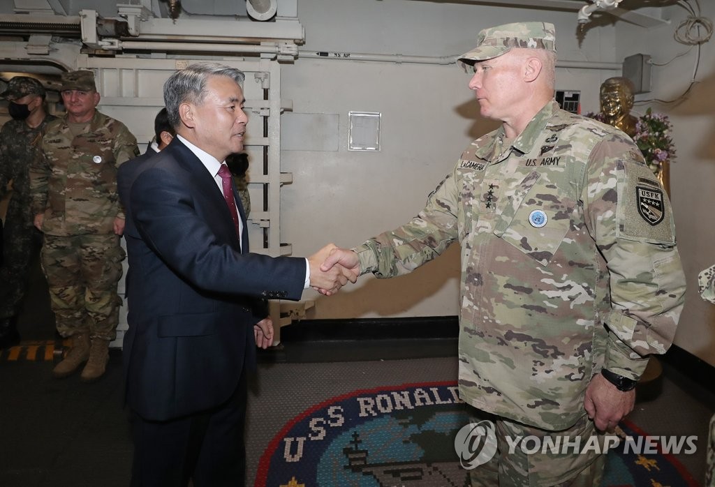 국방장관·연합사령관, 美항모 방문…北SLBM 동향속 동맹 과시 (연합뉴스) - 나무뉴스