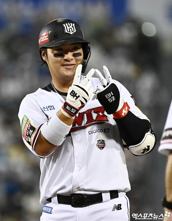 '박병호 쐐기포·장성우 역전포' kt, NC 꺾고 준PO 직행 희망 이어갔다 [수원:스코어] (엑스포츠뉴스) - 나무뉴스