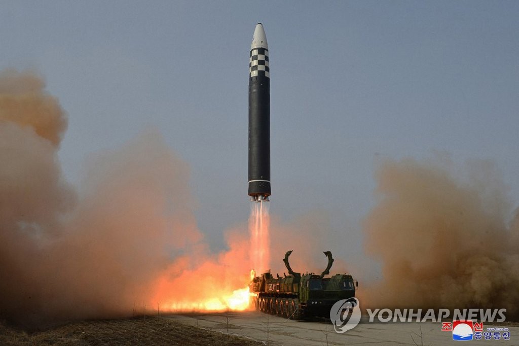 北, '화성-17형' ICBM 2단 분리후 비행실패…연합훈련 연장(종합2보) (연합뉴스) - 나무뉴스