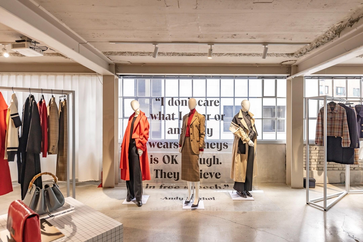 CJ ENM, 패션 브랜드 '바니스 뉴욕' 론칭…프리미엄 시장 공략 (연합뉴스) - 나무뉴스