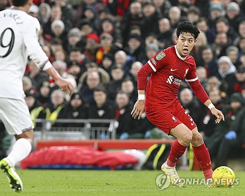 "12km 뛰는 엔도, 리버풀 중원의 핵심"…EPL도 놀란 日 30세 MF 적응기 - 나무뉴스