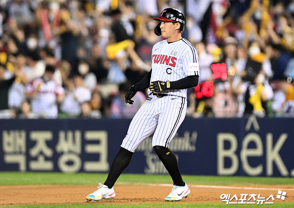 '오지환 끝내기' LG, SSG 5-4 제압하고 선두 복귀 [잠실:스코어] (엑스포츠뉴스) - 나무뉴스