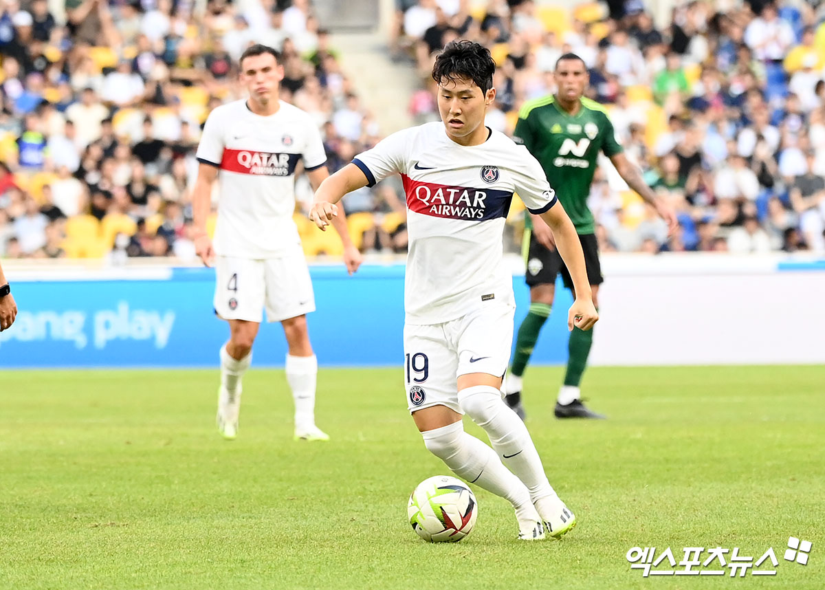 "LEE가 희생한다"…PSG, MF 영입 실패하면 '이강인 보직 변경'→"중원에서 발전 가능" - 나무뉴스