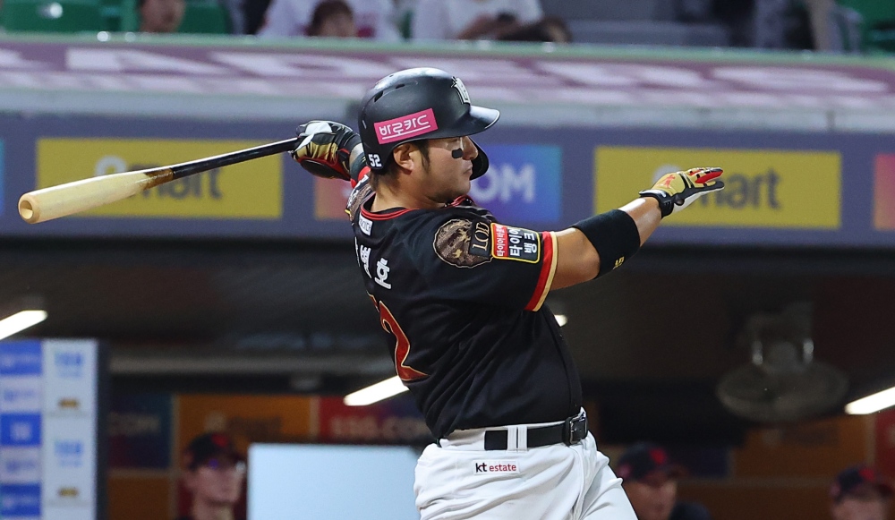 '벤자민 퍼펙트급 피칭' KT, SSG 단 1안타로 막고 3-0 완승 [문학:스코어] - 나무뉴스