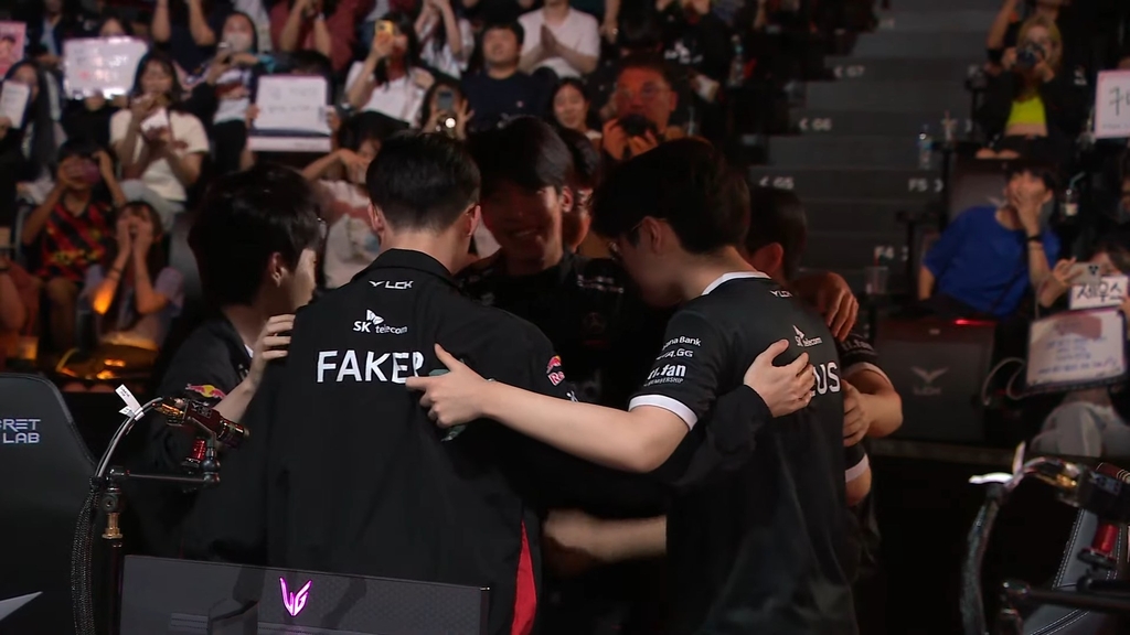 T1, '통신사 라이벌' KT 꺾고 LCK 서머 PO 3라운드 진출 - 나무뉴스