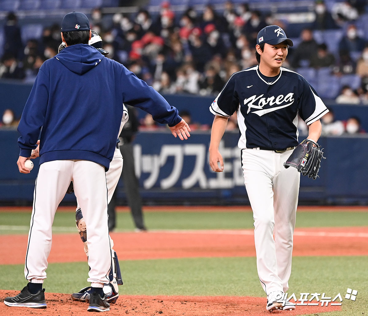 'WBC 음주 파문' 김광현·이용찬·정철원, 고개 숙여 사과…"진심으로 죄송, 여성은 없었다" - 나무뉴스