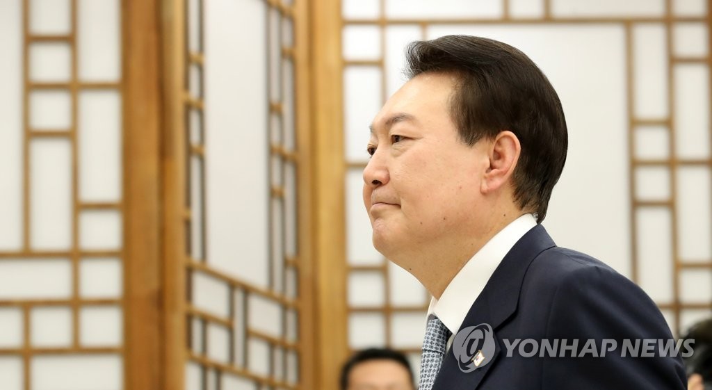 尹대통령 지지율 32%…두 달 만에 30%대 초반으로 하락[한국갤럽] (연합뉴스) - 나무뉴스