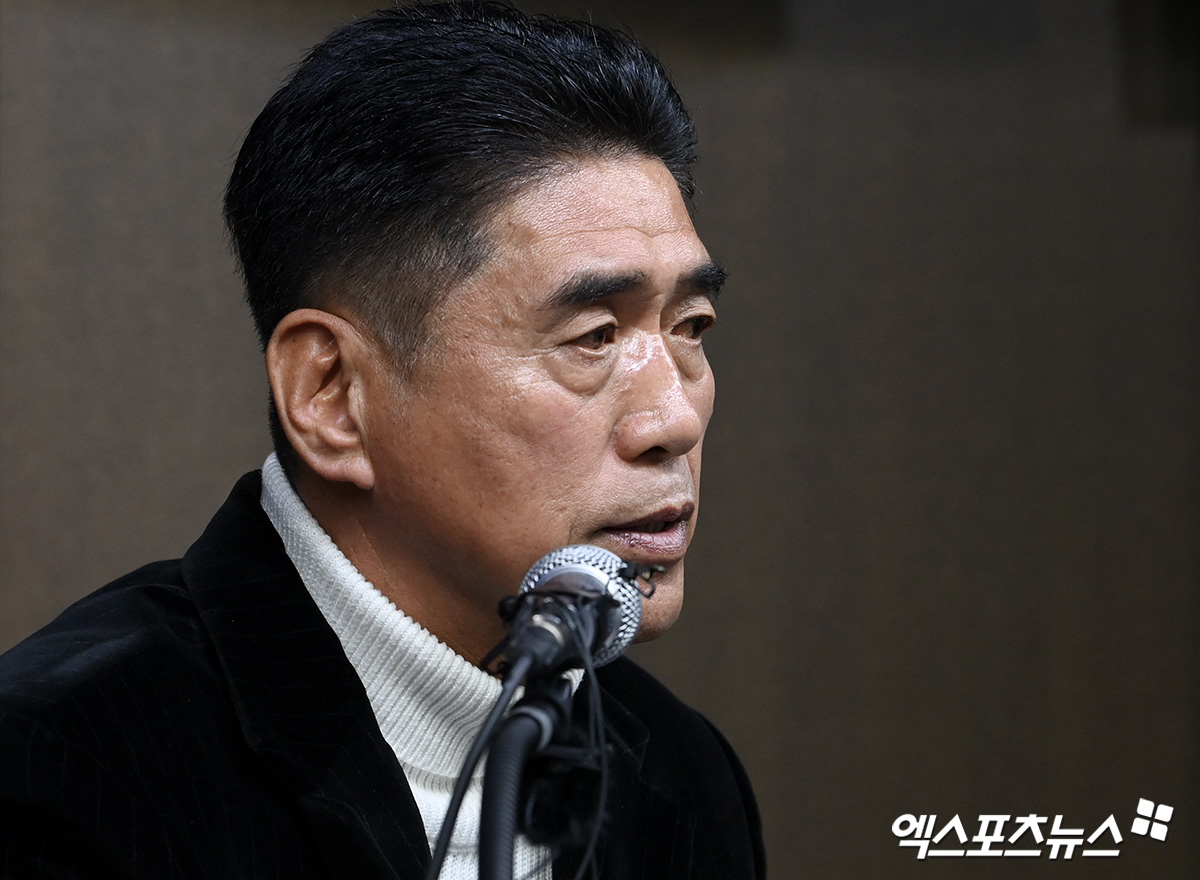 'KT 초대 감독' 조범현+'영원한 리더' 유한준, KS 3차전 시구+시타 맡는다 [KS3] - 나무뉴스