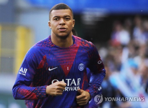 'PSG 1군 합류' 음바페, 보너스 2200억 '통큰 포기'→재계약 여부는 '추후 결정' - 나무뉴스