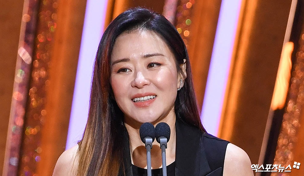 "생활고 NO" 최강희, 시급 만원 가사도우미 알바하는 까닭은 [엑's 이슈] (엑스포츠뉴스) - 나무뉴스