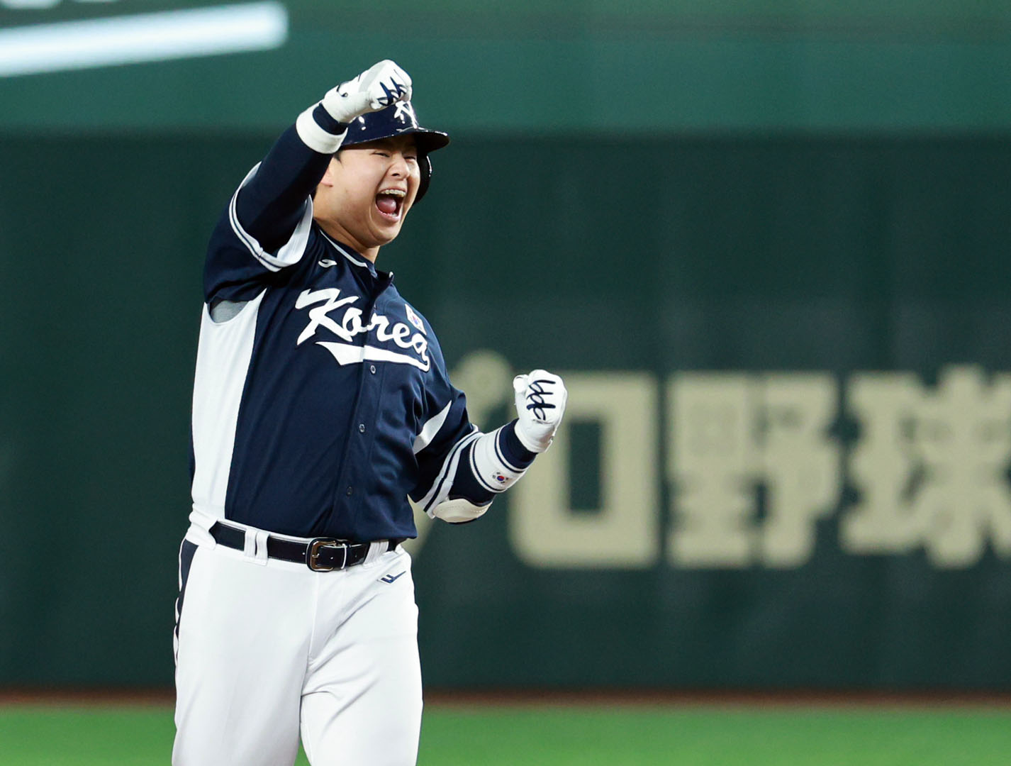 노시환 파워에 놀란 일본팬들 "무서운 한국 4번타자, 라쿠텐에 데려오고 싶어" [APBC] (엑스포츠뉴스) - 나무뉴스