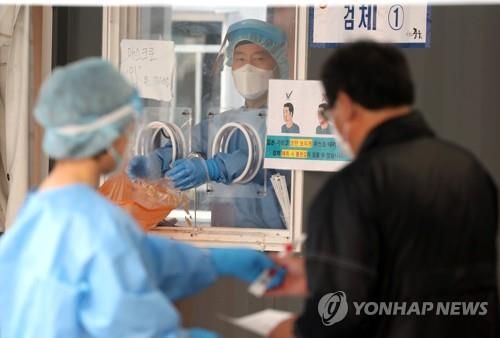 충북 16명 확진, 누적 3천2명…노래연습장 매개 n차 감염 지속 (연합뉴스) - 나무뉴스