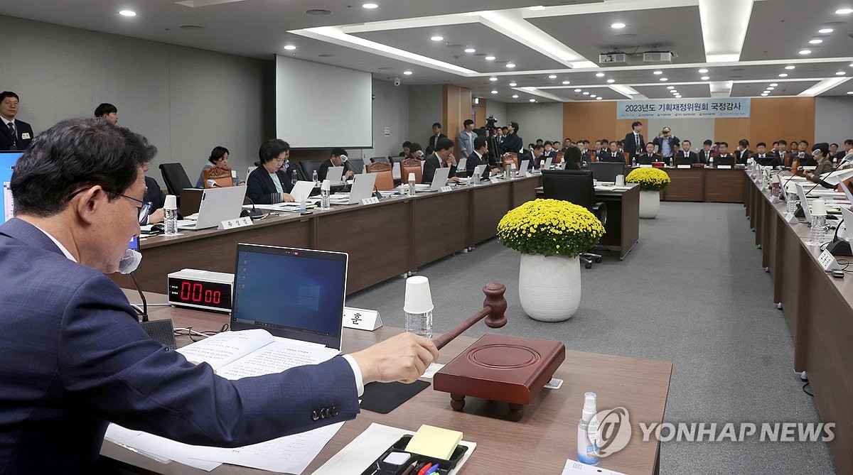 부산세관, 관세 수납률 낮고 체납액은 최고 (연합뉴스) - 나무뉴스